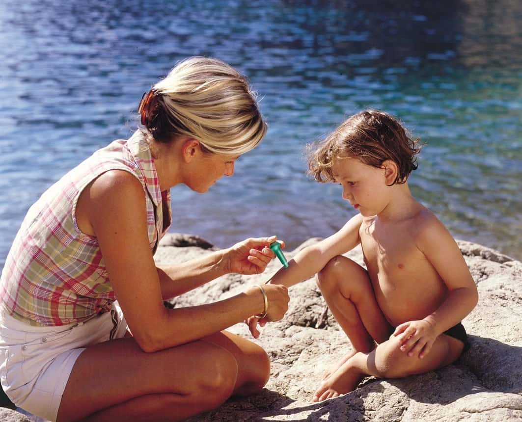 Comment bien choisir sa raquette anti moustique ? Guide complet.